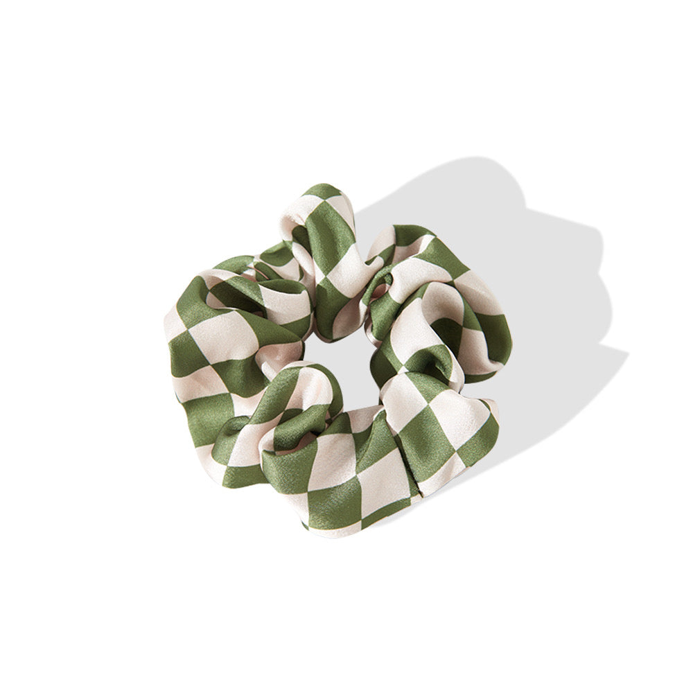 Matcha Checkered Scrunchie – shopsnackbreak